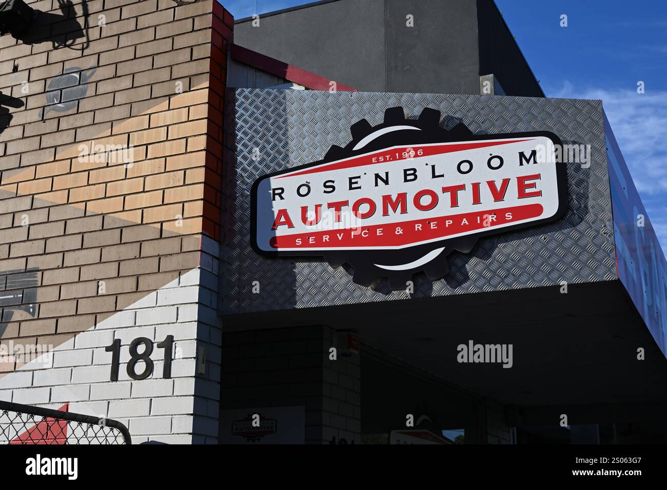 Mechanic logo hi-res stock photography and images - Alamy