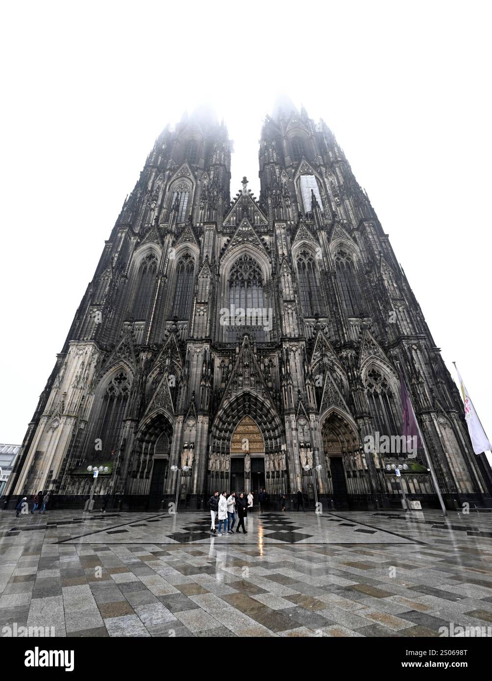 Cologne, Germany. 25th Dec, 2024. The spires of Cologne Cathedral, the ...