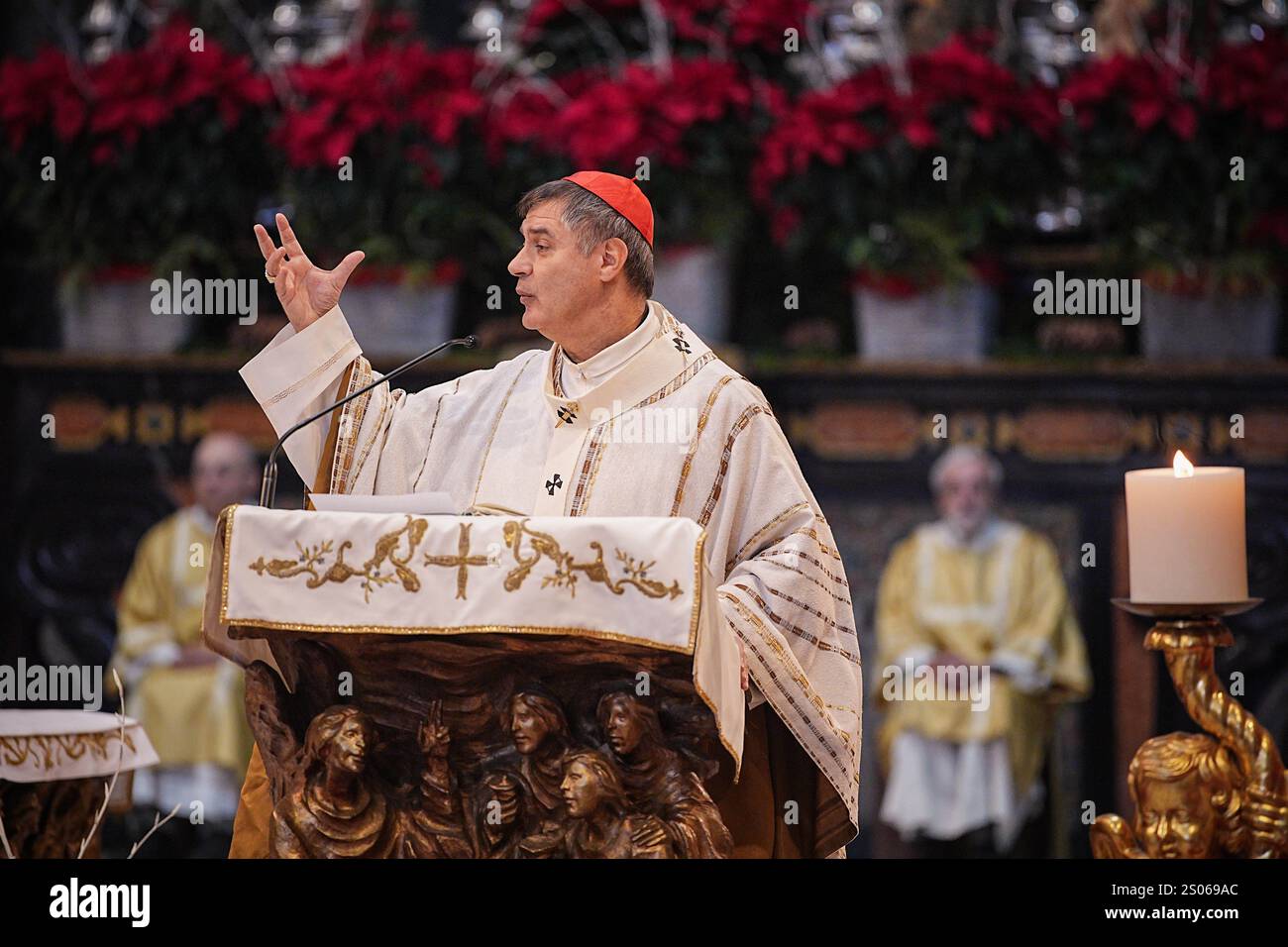 Torino, Italia. 25th Dec, 2024. Natale, celebrazione solenne della ...