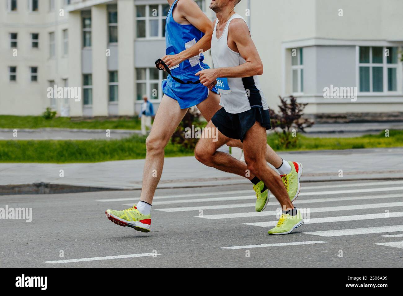 blind runner with his guide running city marathon Stock Photo - Alamy