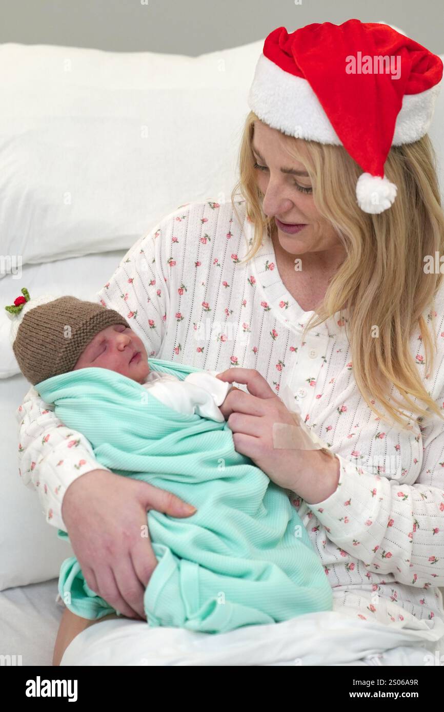 New parents Gordon Wilson and Lisa-Marie Hunt, from Livingston, with ...