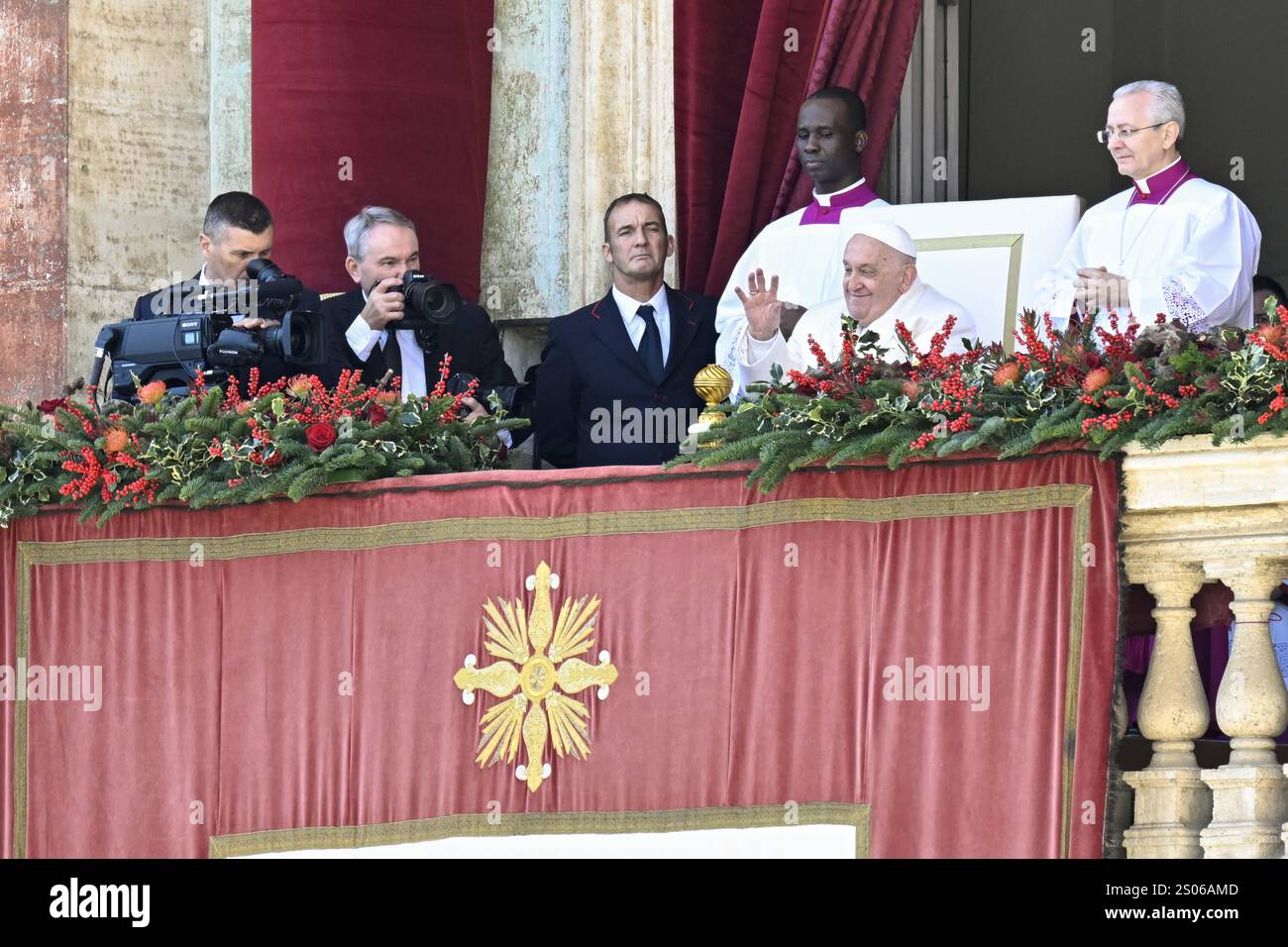 Vatican, Vatican. 24th Dec, 2025. **NO LIBRI** Italy, Rome, Vatican ...