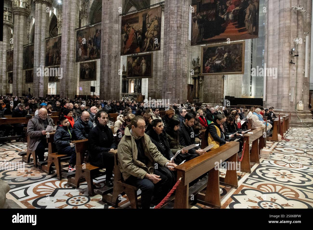 Milano, Italia. 25th Dec, 2024. Messa di Natale in Duomo presieduta ...