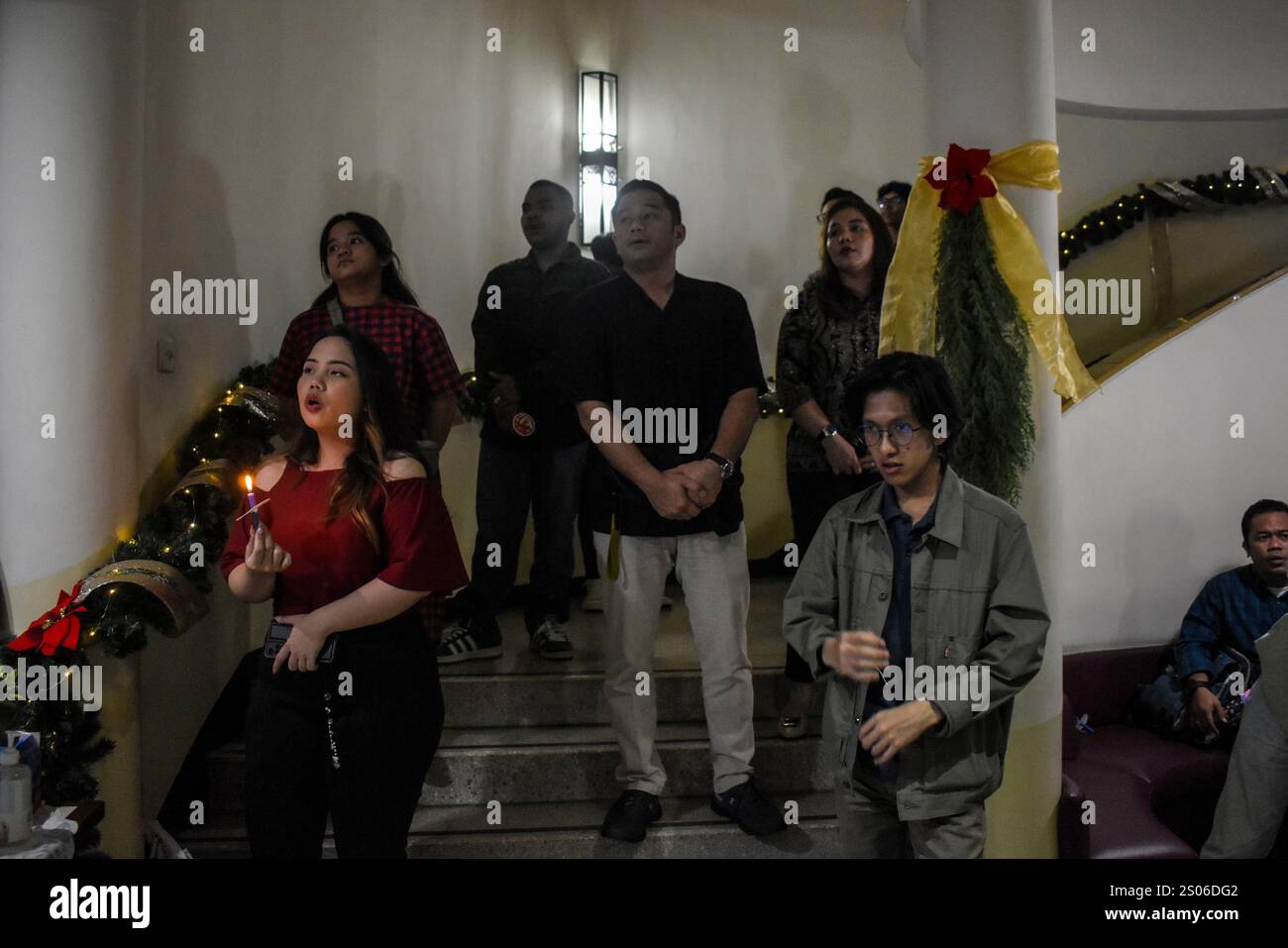 Bandung, West Java, Indonesia. 24th Dec, 2024. Indonesian Christians sing Christmas carols ...