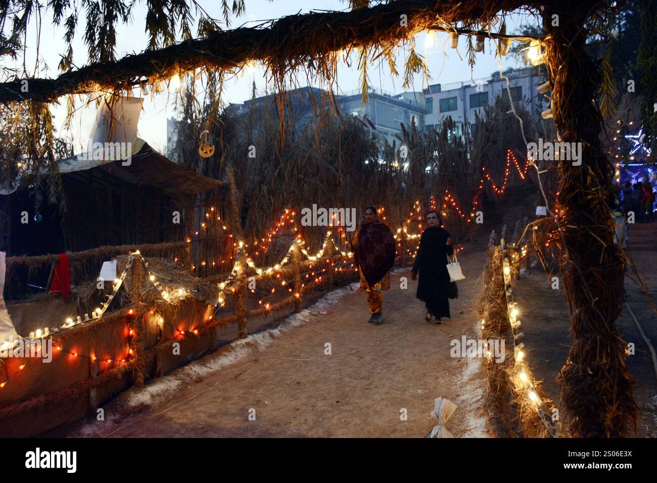 Islamabad, Pakistan. 24th Dec, 2024. Christmas celebrations in Twin ...