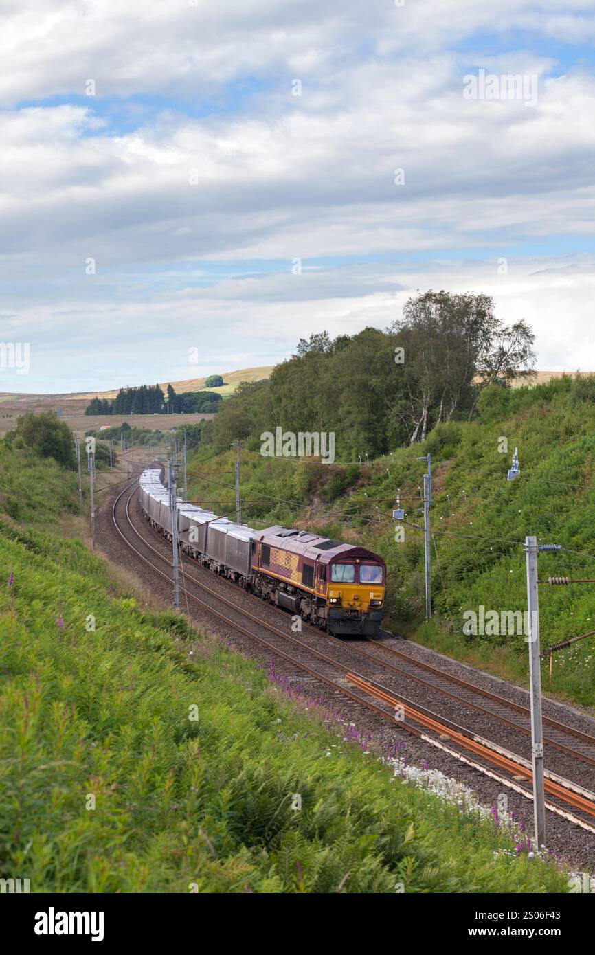 08/07/2024 Greenholme (North of Tebay, Cumbria) 66087 6V71 1647 ...