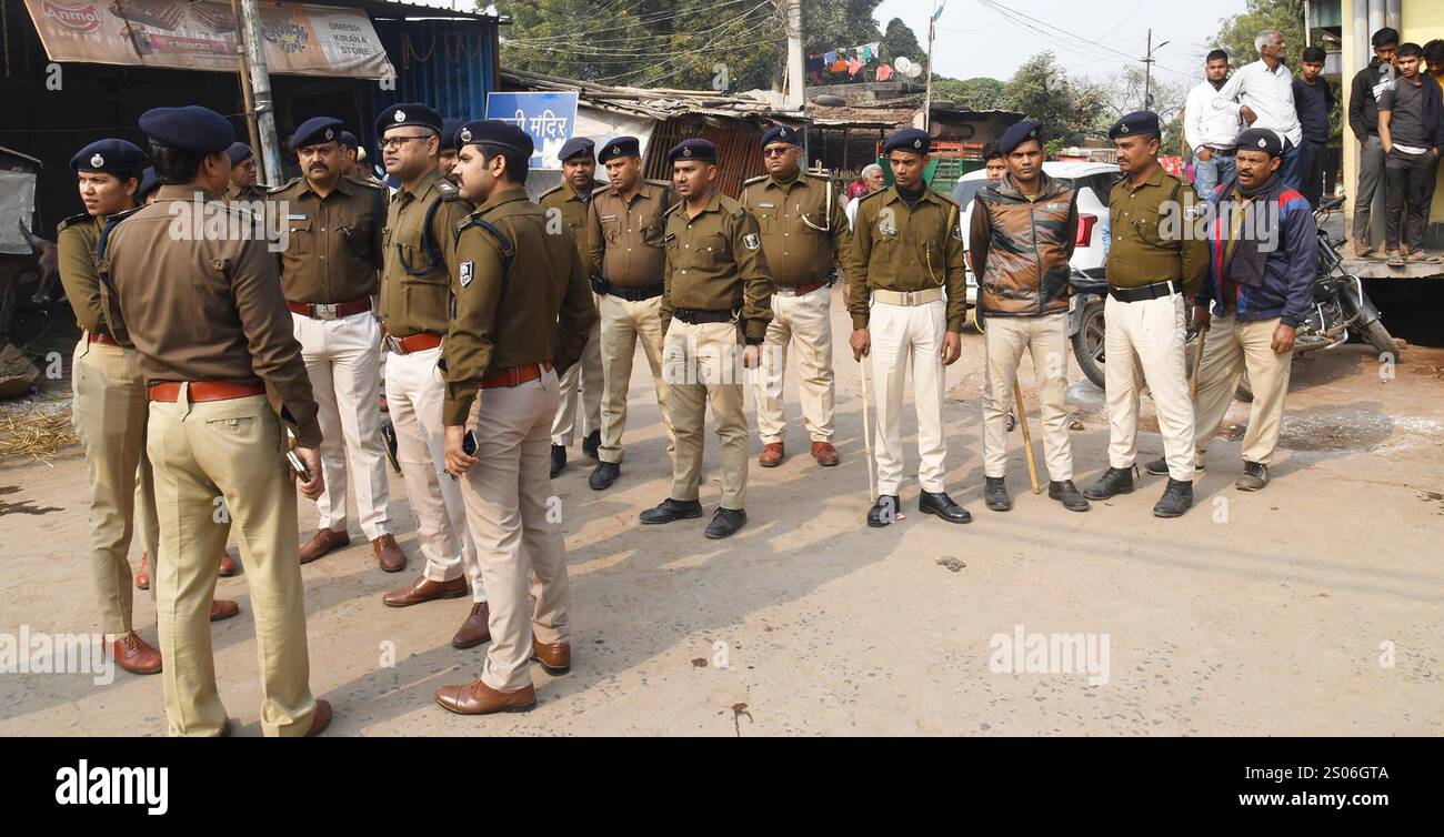 Patna, India. 24th Dec, 2024. PATNA, INDIA - DECEMBER 24: Police ...
