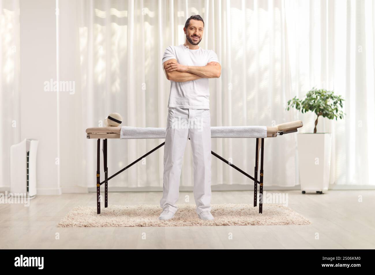 Full body massage hi-res stock photography and images - Alamy