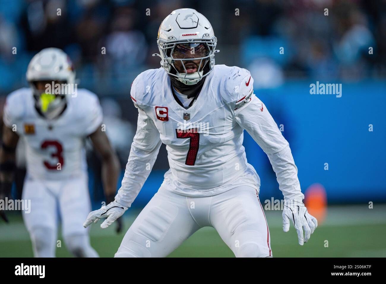 Arizona Cardinals linebacker Kyzir White (7) plays during an NFL ...