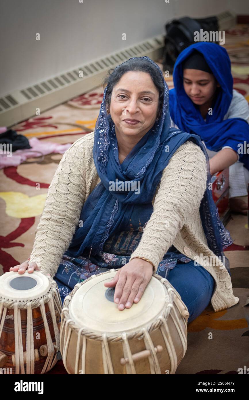 Gurudwara sahib the sikh cultural society hi-res stock photography and images - Alamy