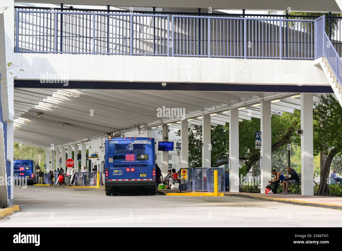 Fort Lauderdale, Florida, USA - 2 December 2023: Public service bus in ...