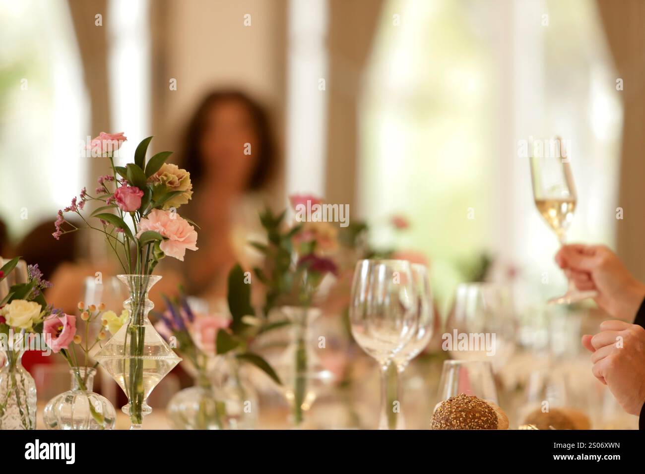 daytime banquet background with flowers and glasses Stock Photo - Alamy