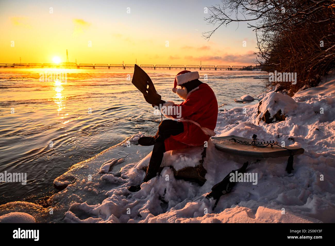 Montreal, Canada. 25th Dec, 2024. Carlos Hebert Plante, who boogie ...