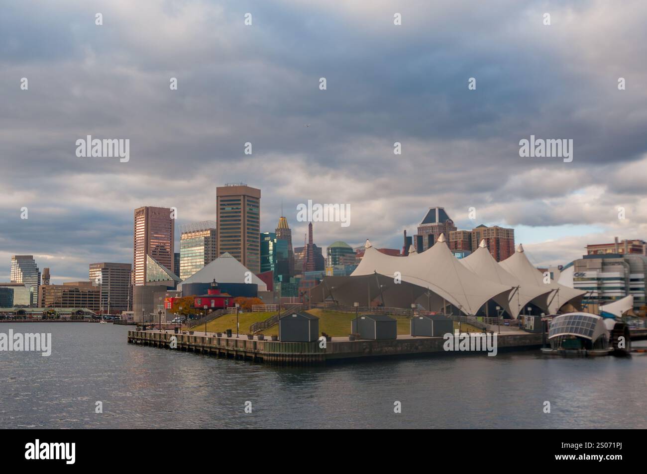 Baltimore Skyline on a Cold November Afternoon, Maryland USA Stock ...
