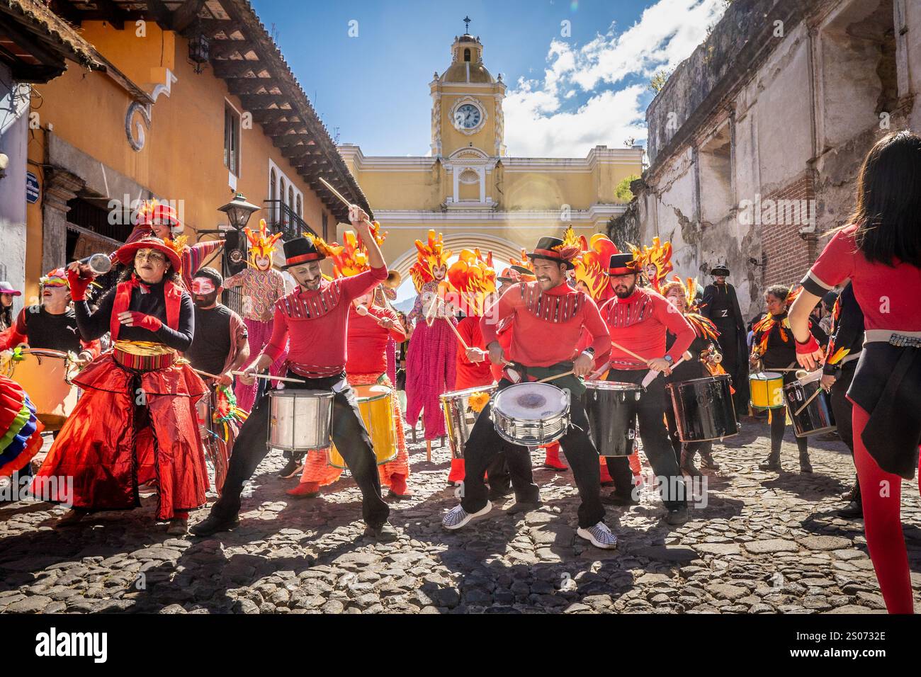 Burning of the Devil Festival - La Quema del Diablo - in Antigua ...