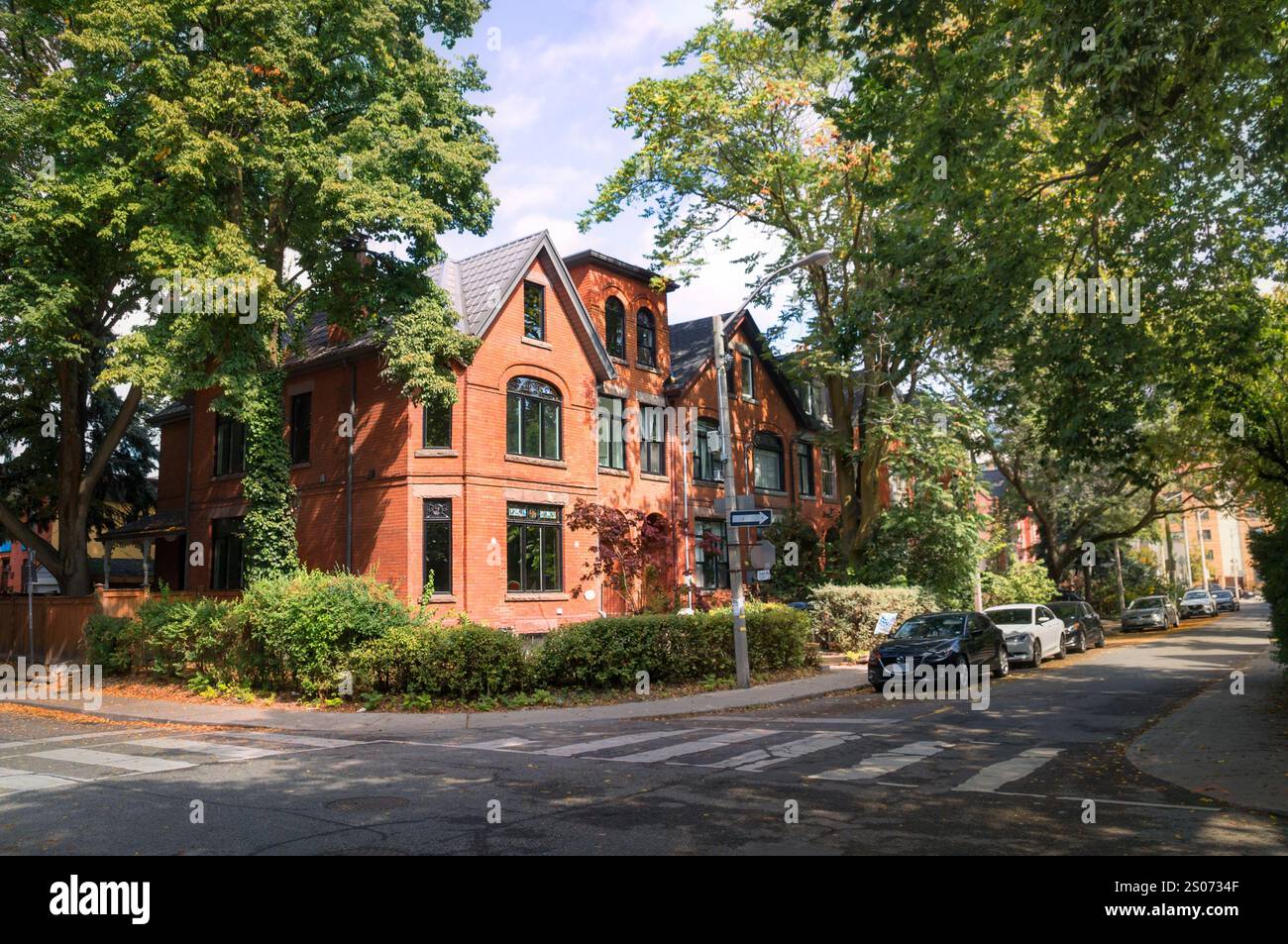 Lively parkdale hi-res stock photography and images - Alamy