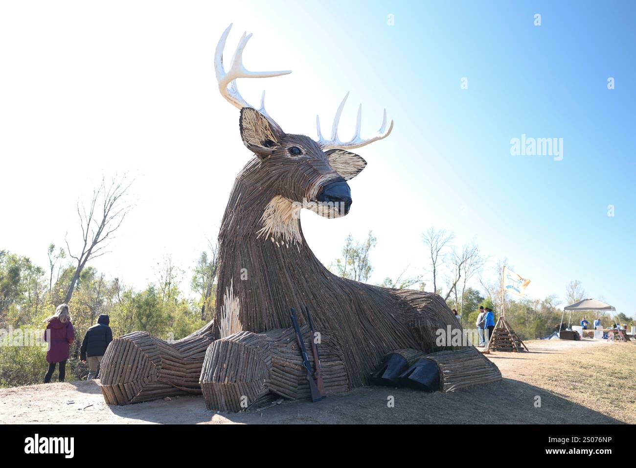 Garyville, United States. 24th Dec, 2024. A bonfire made into the form ...