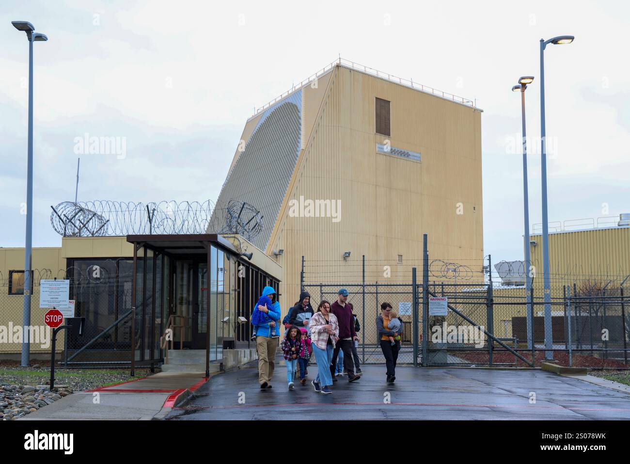 Families leave the 7th Space Warning Squadron (7 SWS) after tracking ...
