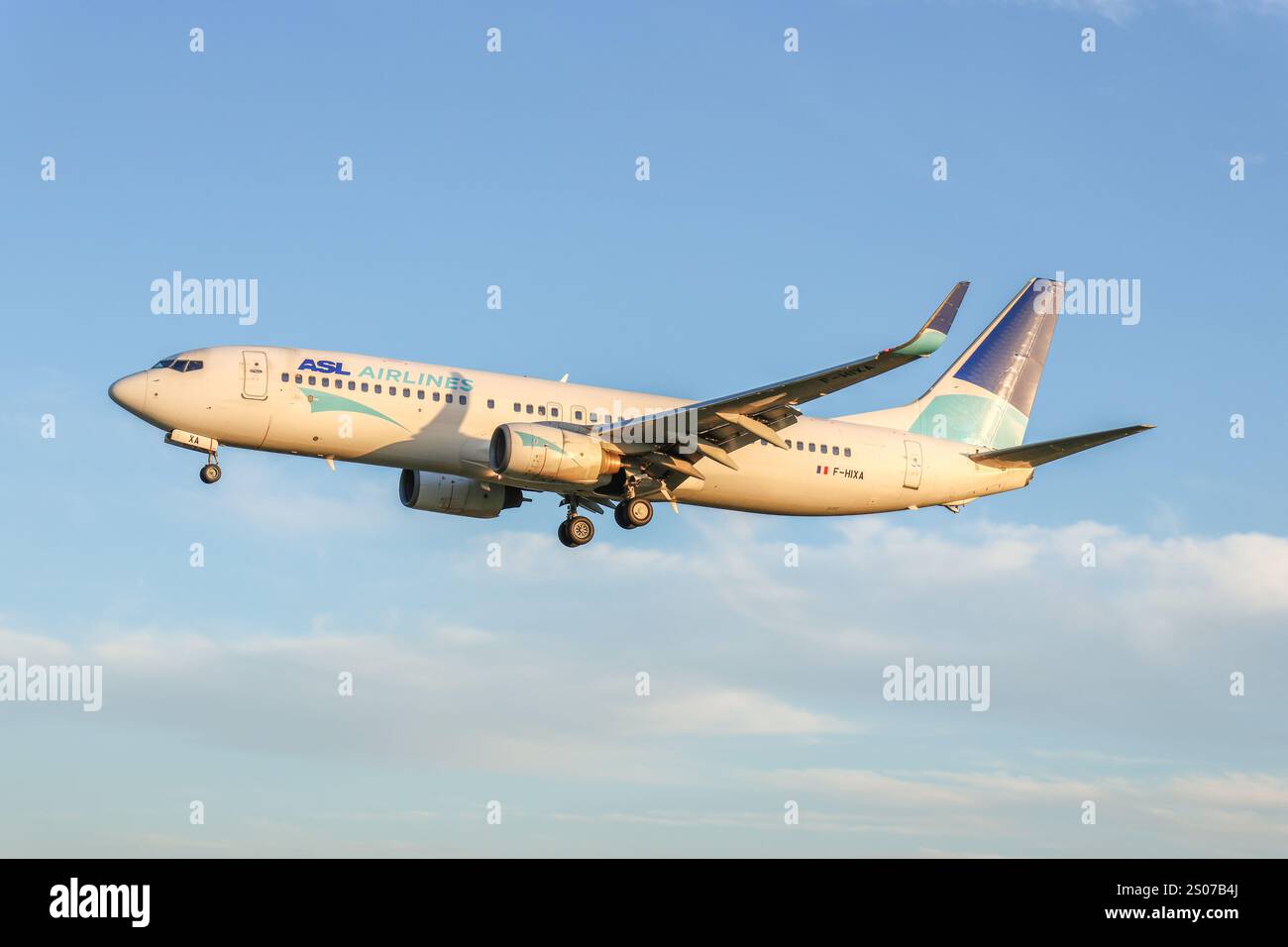 Boeing 737 of asl airlines landing at lisbon humberto delgado airport ...