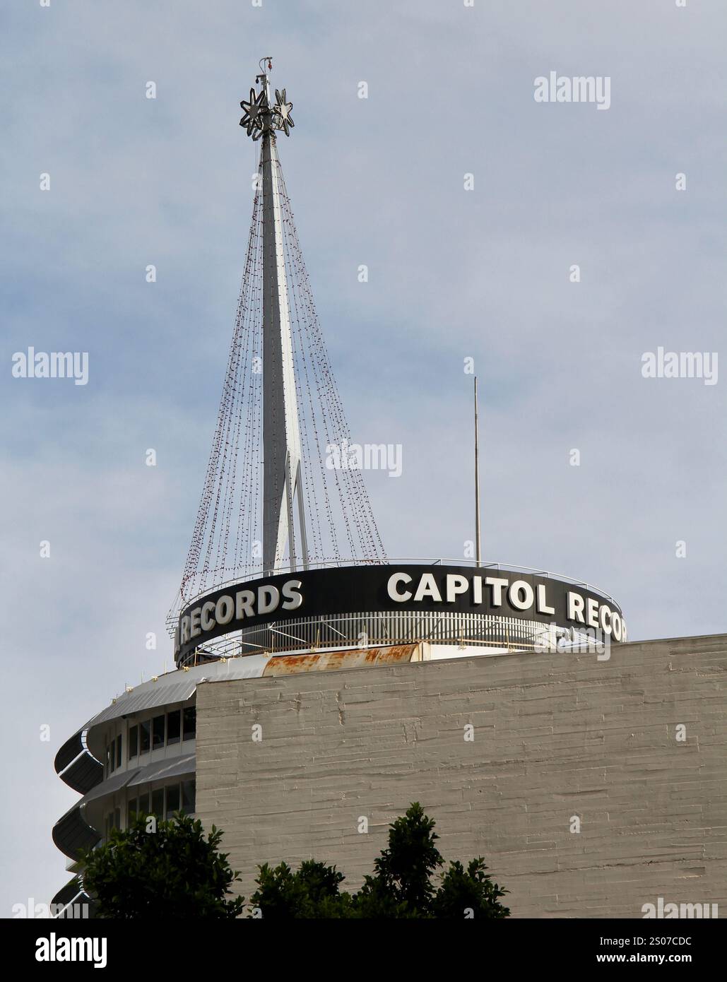 Capitol Records Building Hollywood Los Angeles Mid-Century Architecture ...