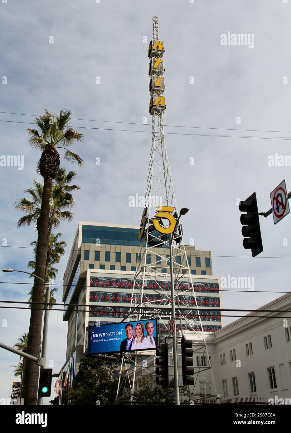 KTLA CHANNEL 5 LOS ANGELES ART DECO MID CENTURY VERTICAL SIGN HOLLYWOOD ...