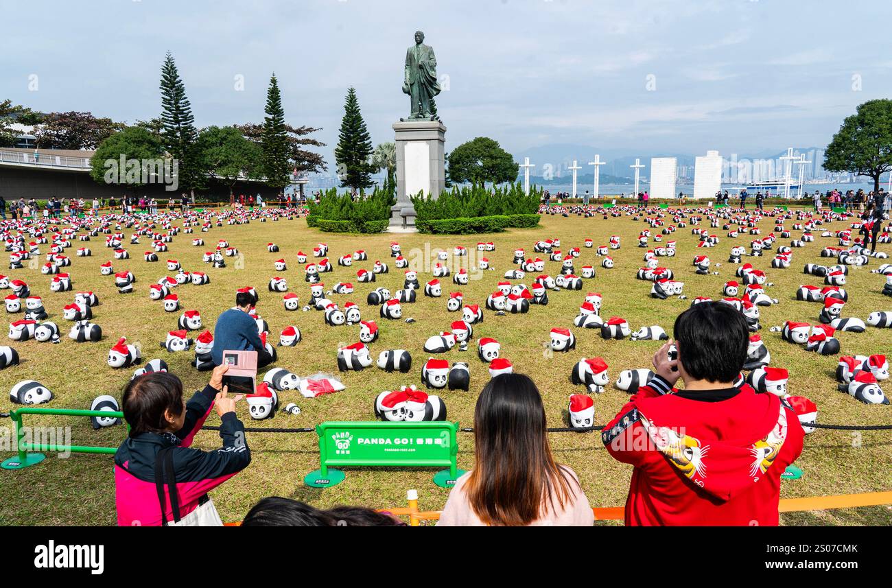 Hong Kong,China.25th December 2024. The 2,500 giant panda sculptures ...