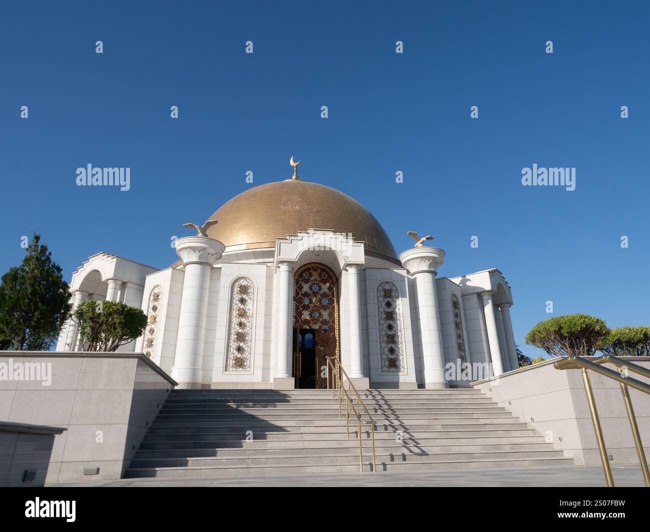 Steps leading the entrance to the Turkenbashy Family Mausoleum on the ...