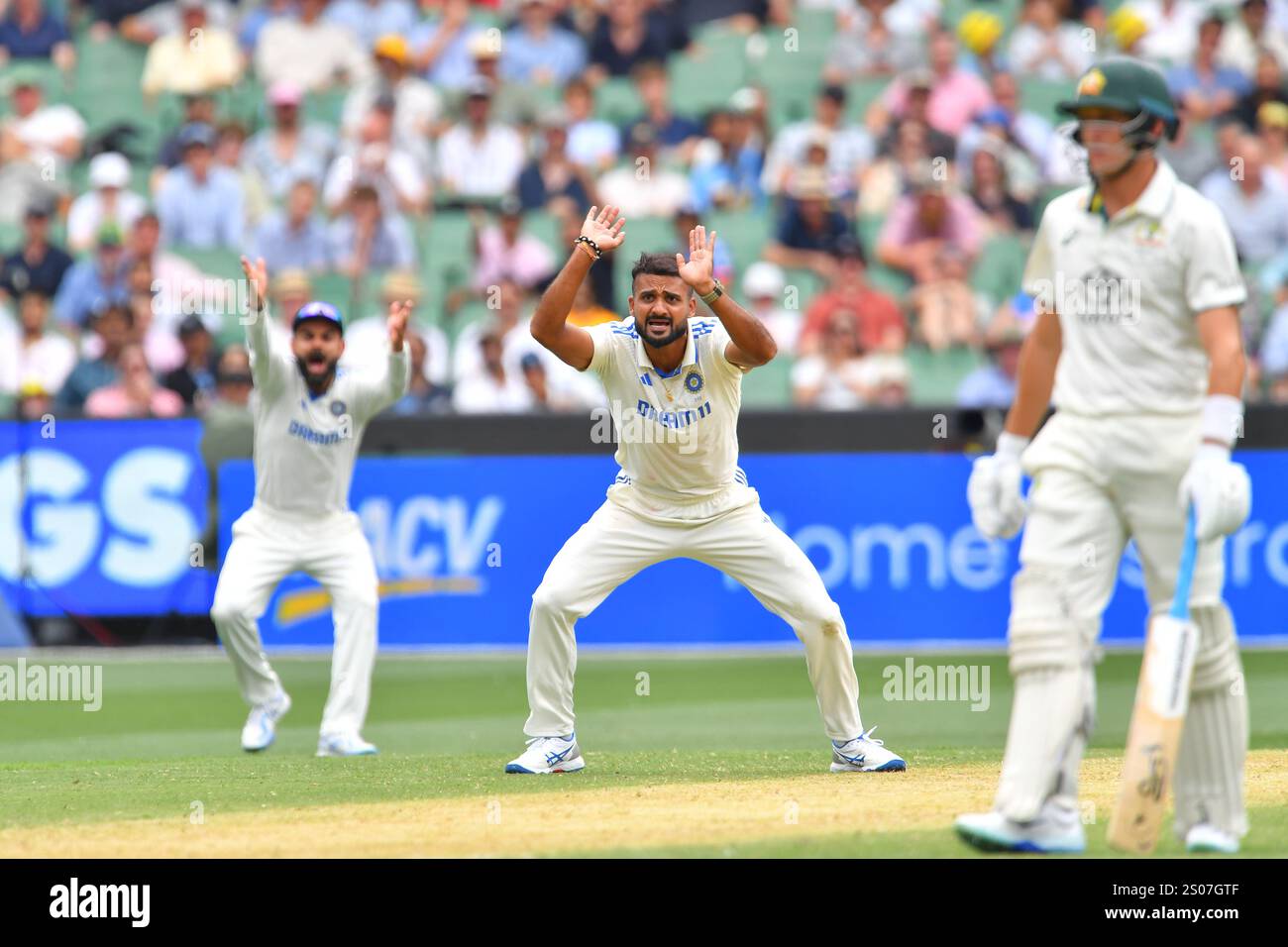 MELBOURNE AUSTRALIA. 26th Dec 2024. Indian bowler Akash Deep appeals to ...