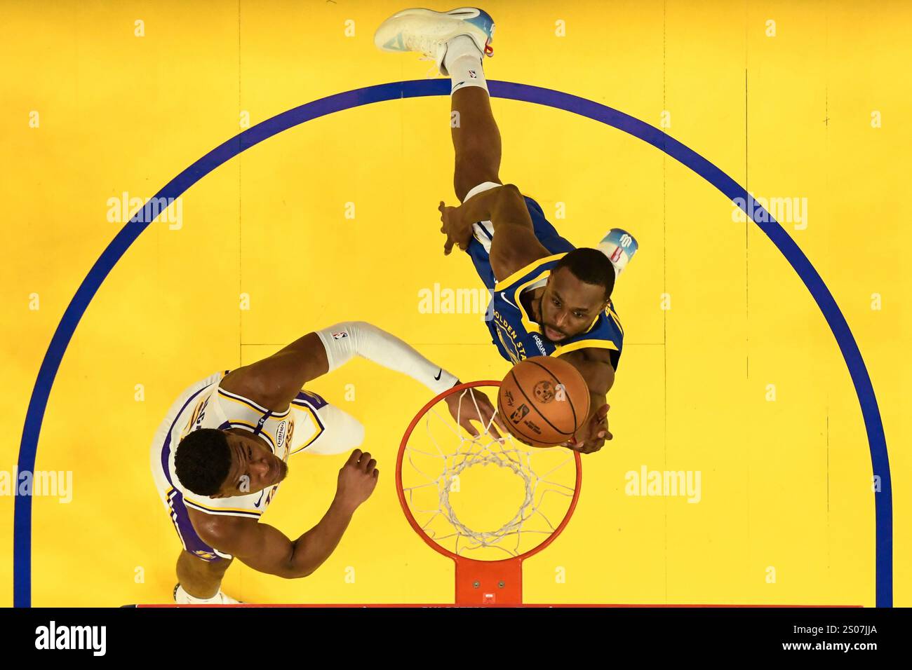 Golden State Warriors forward Andrew Wiggins (22) goes up for two ...