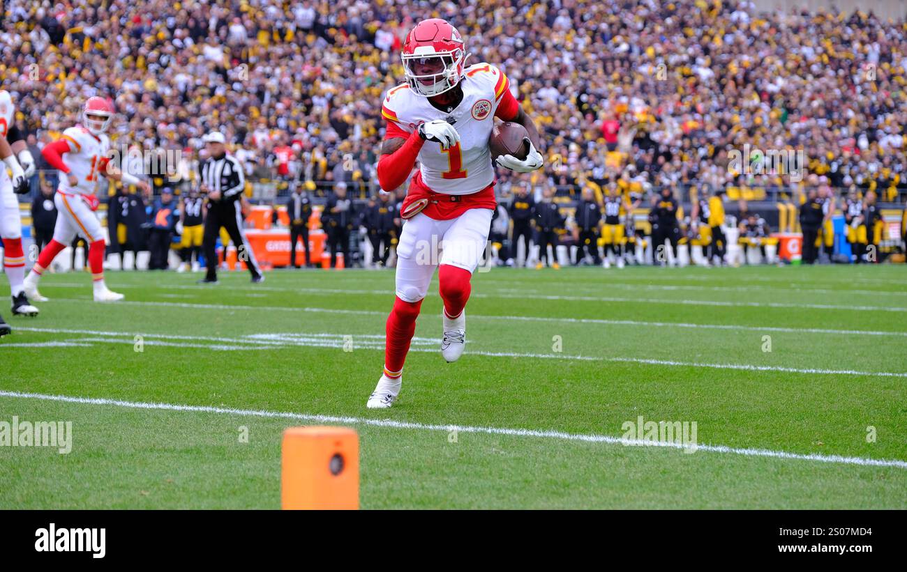 Pittsburgh, PA, USA. 25th Dec, 2024. Xavier Worthy #1 during the ...