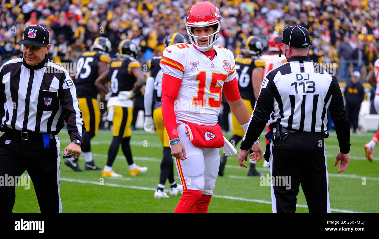 Pittsburgh, PA, USA. 25th Dec, 2024. Patrick Mahomes #15 during the ...