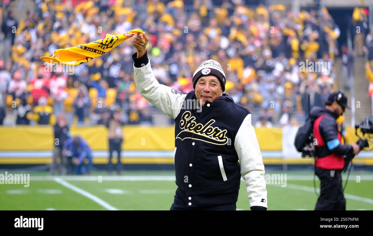 Pittsburgh, PA, USA. 25th Dec, 2024. Smokey Robinson during the ...