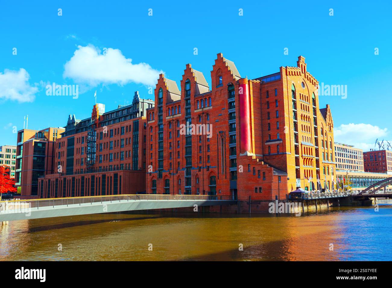Red-brick historic warehouse complex in Hamburg's Speicherstadt ...