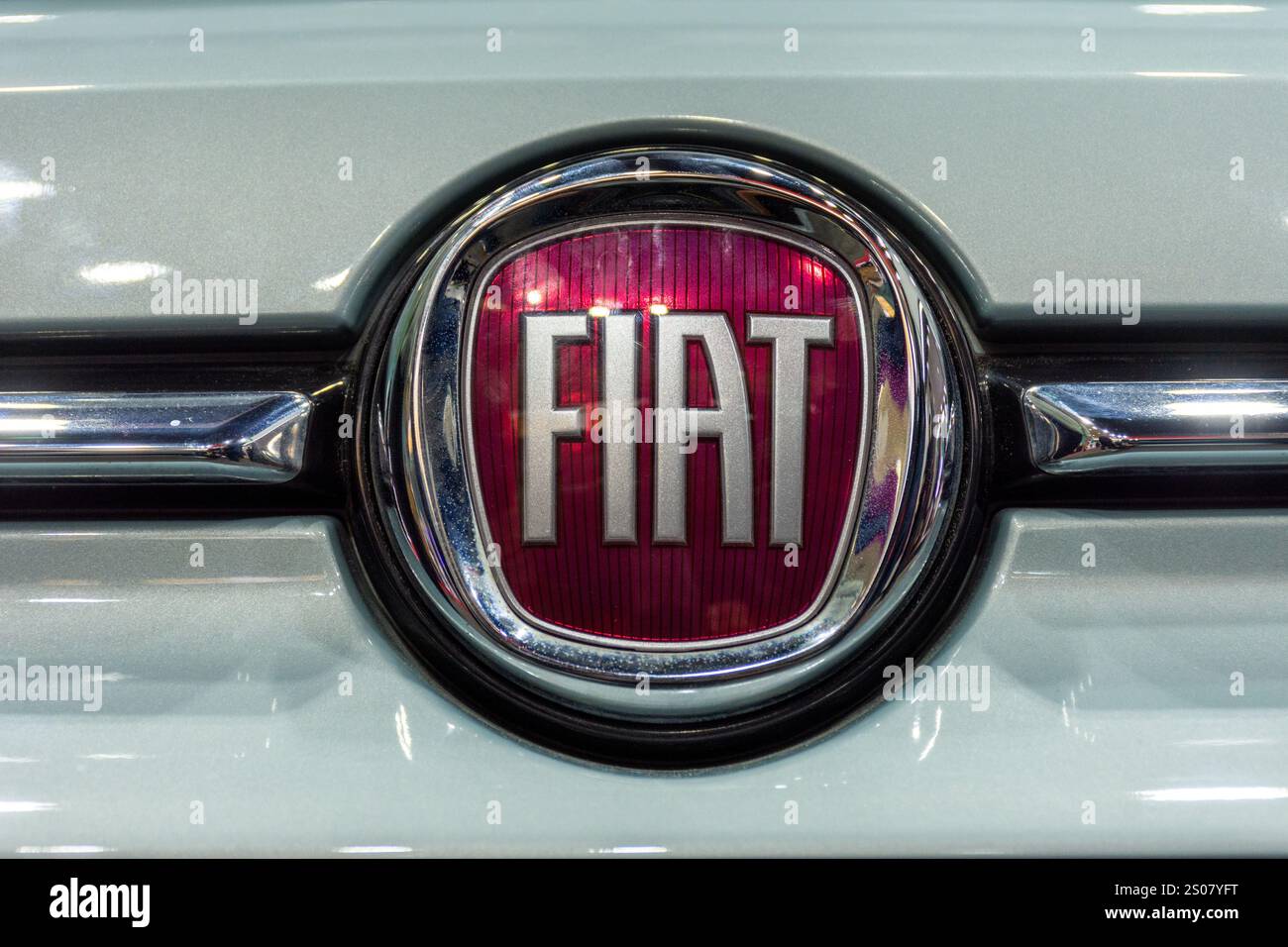 Front view of Fiat 500 Stock Photo - Alamy