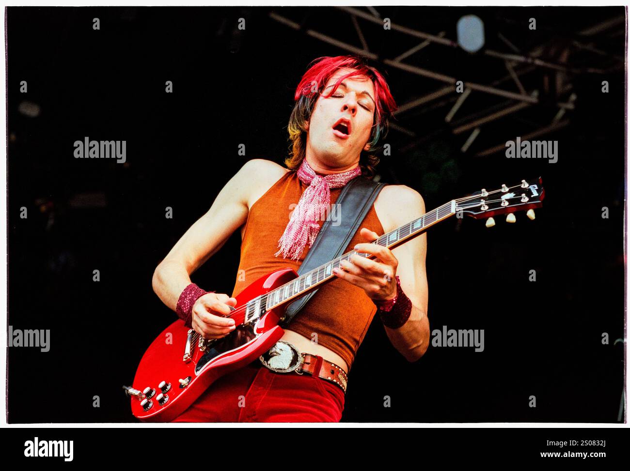 BUCKCHERRY, READING FESTIVAL, 1999: A young Keith Nelson guitarist of ...