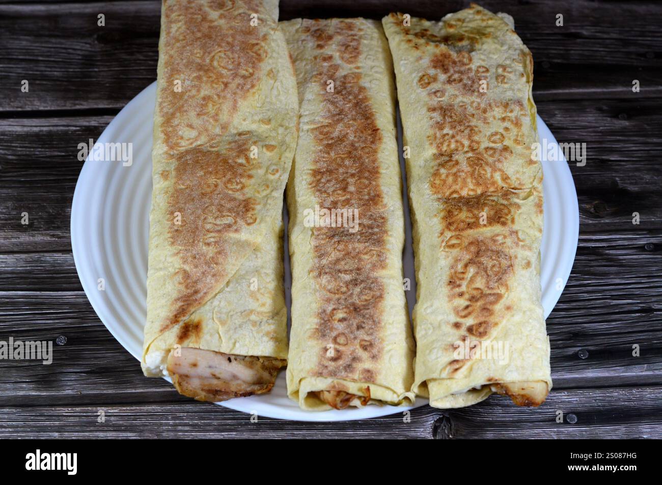Syrian recipe cuisine Shawarmas, chicken shawerma or shawarma tortilla ...
