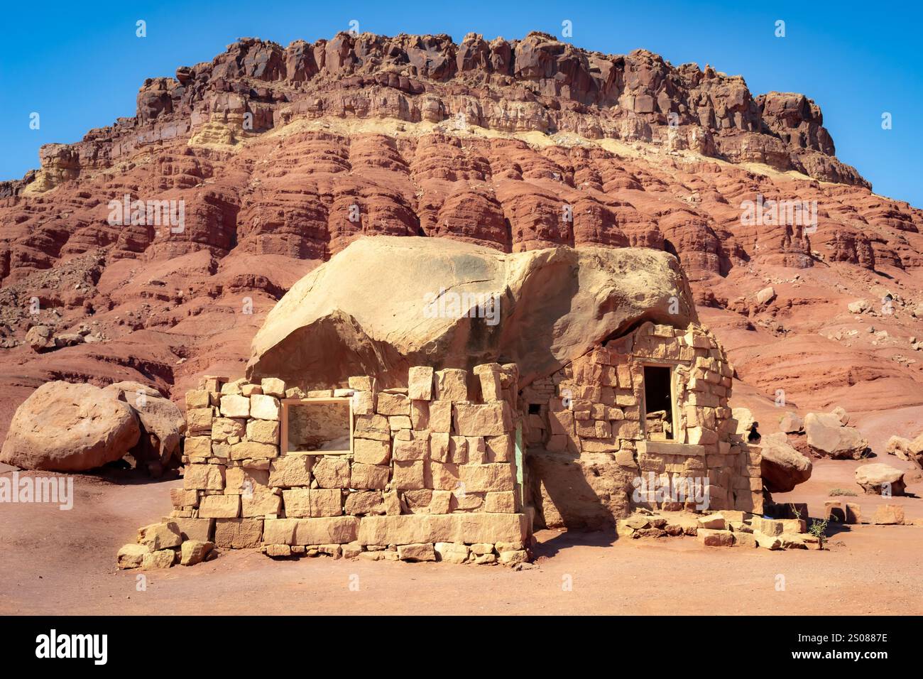 Vermilion Cliff National Monument Cliff Dwellers Stone House in ...