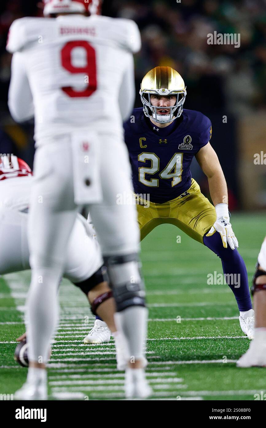 SOUTH BEND, IN - DECEMBER 20: Notre Dame Fighting Irish linebacker Jack ...