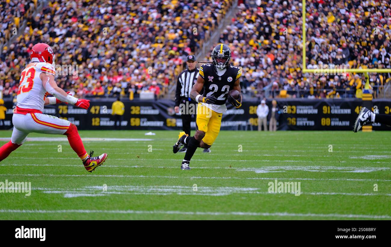 Pittsburgh, USA. 17th Dec, 2024. December 25, 2024: Najee Harris #22 during the Steelers vs ...