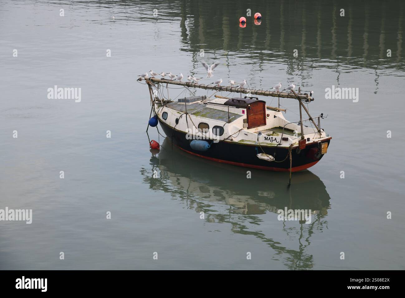 The sheltered harbour hi-res stock photography and images - Alamy