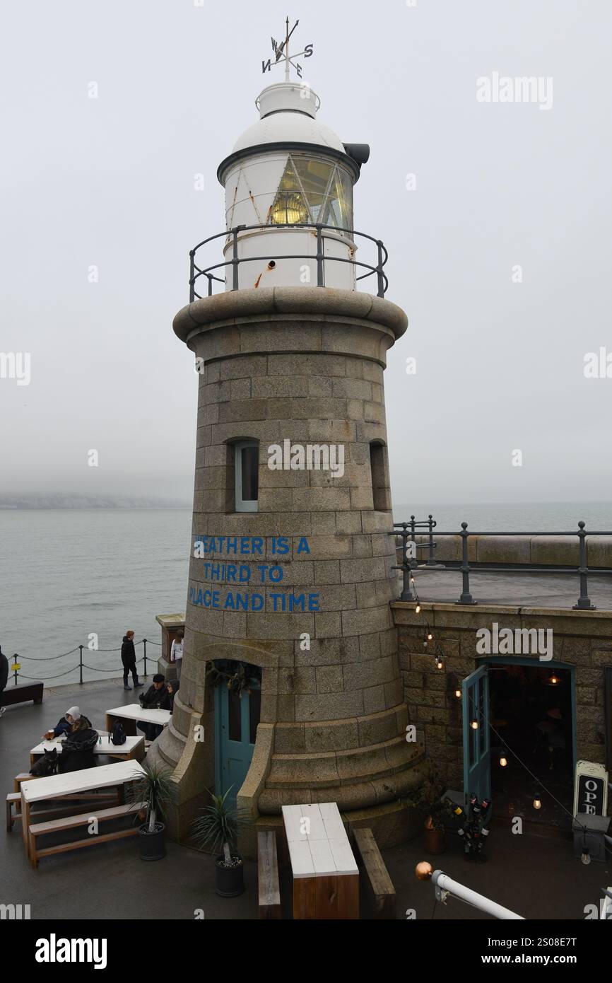 Folkestone lighthouse cafe hi-res stock photography and images - Alamy