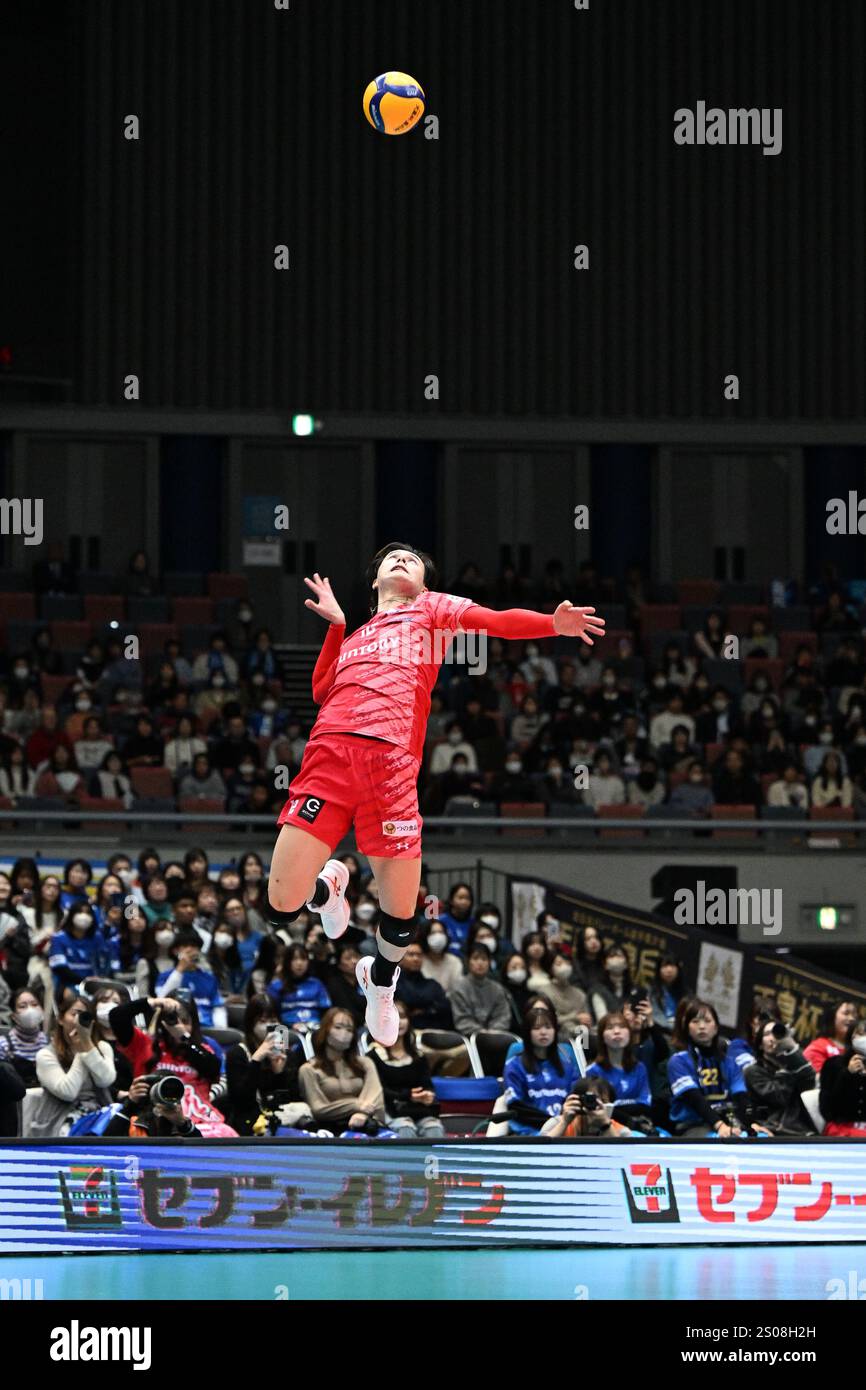 Osaka, Japan. Credit: MATSUO. 22nd Dec, 2024. Ran Takahashi ...