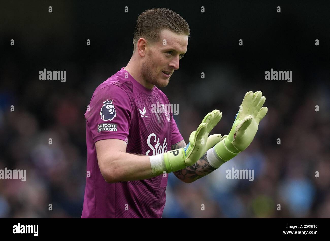 Everton goalkeeper Jordan Pickford during the Premier League match at ...