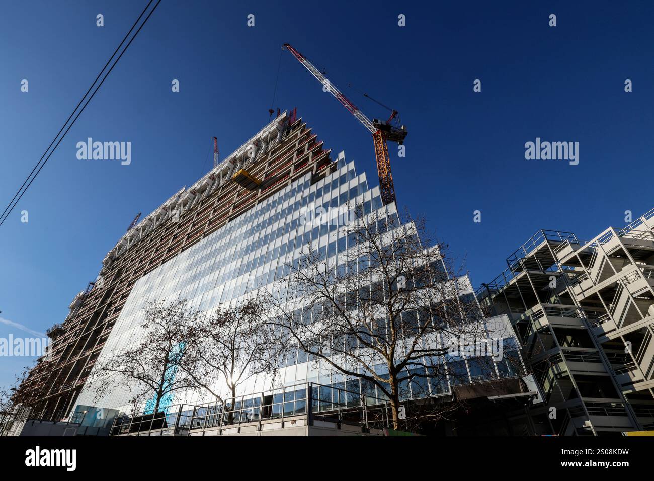 TRIANGLE TOWER PARIS Stock Photo - Alamy