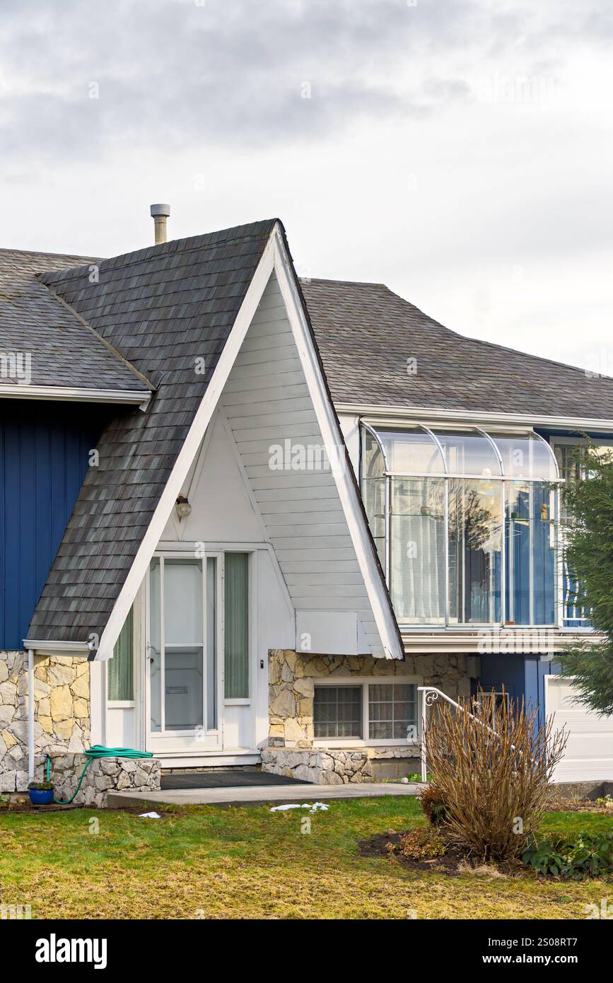 Entrance of original residential house with lighthouse over patio Stock ...