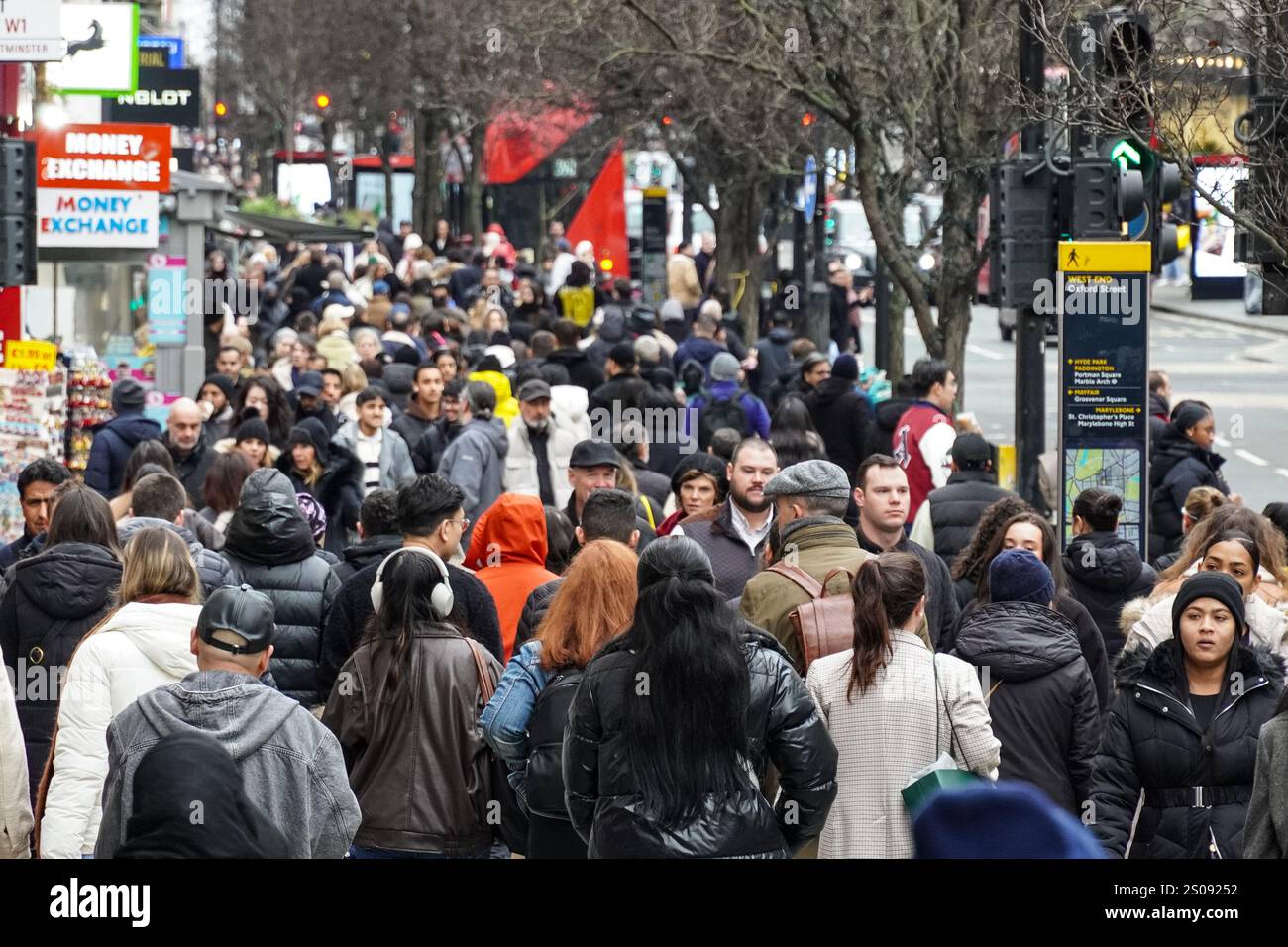 London, UK. 26th Dec, 2024. Boxing Day shoppers on Oxford Street ...