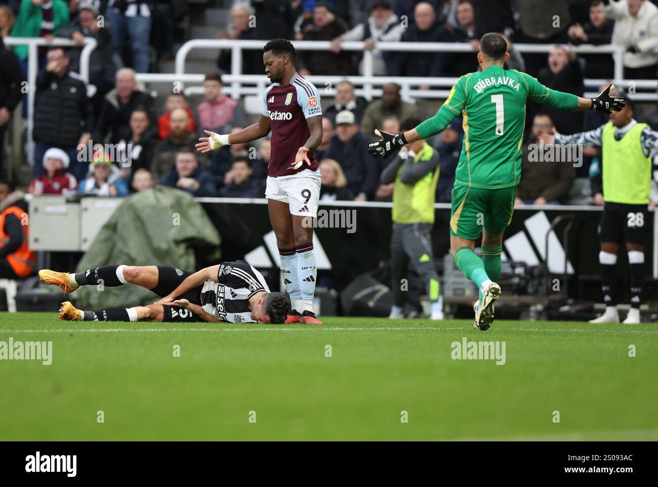 Newcastle Upon Tyne, UK. 26th Dec, 2024. Red card for Jhon Duran of ...