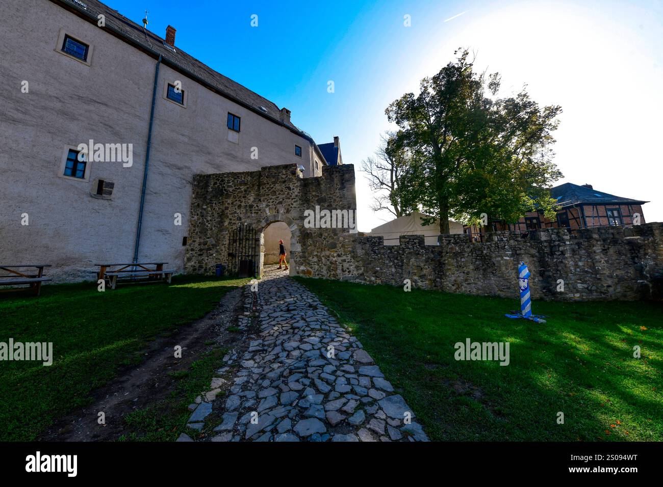 Burg Falkenstein Blick am 11. Oktober 2024 in die Burg Falkenstein bei ...