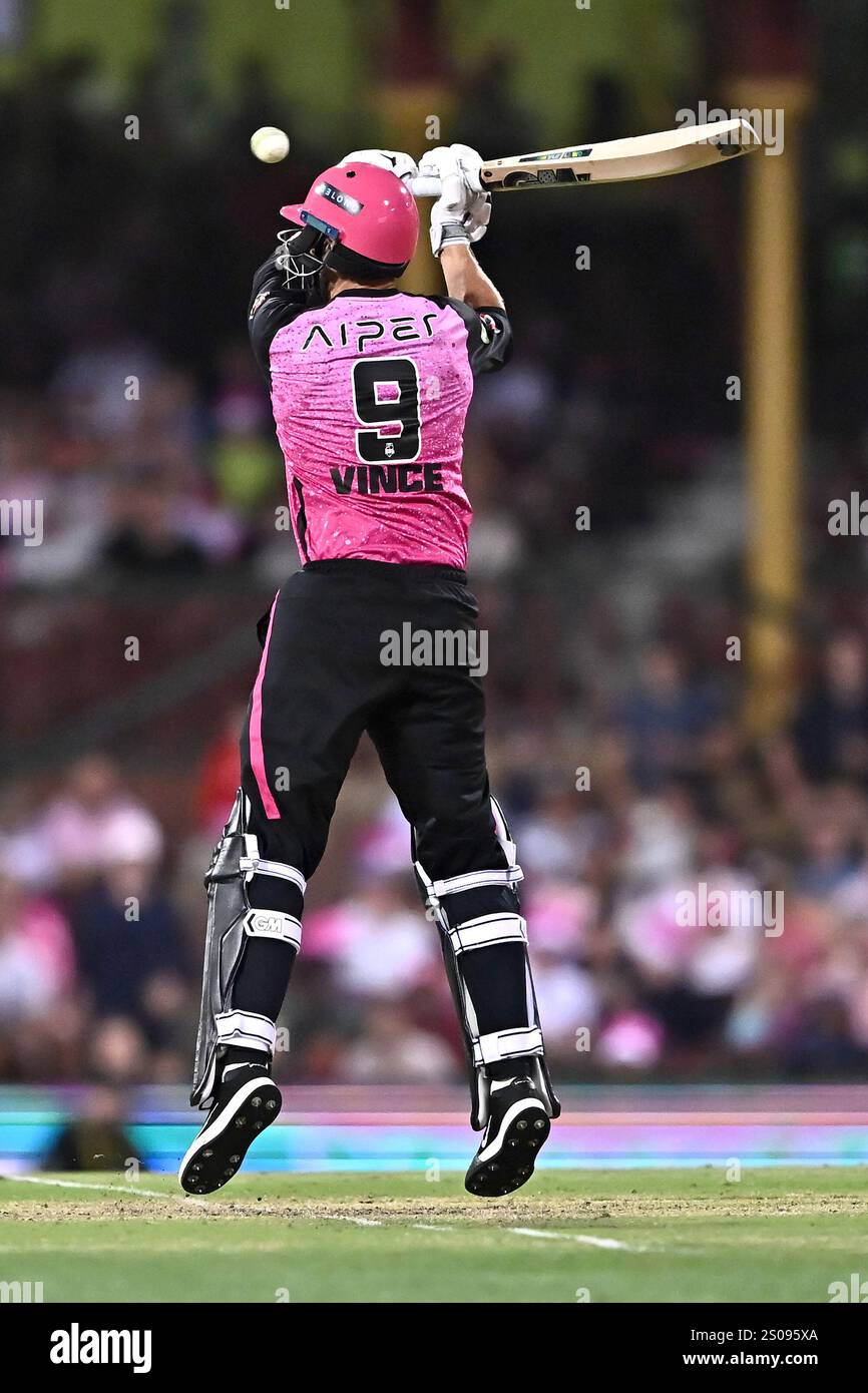 Sydney, Australia. 26th Dec, 2024. James Vince of Sydney Sixers ...