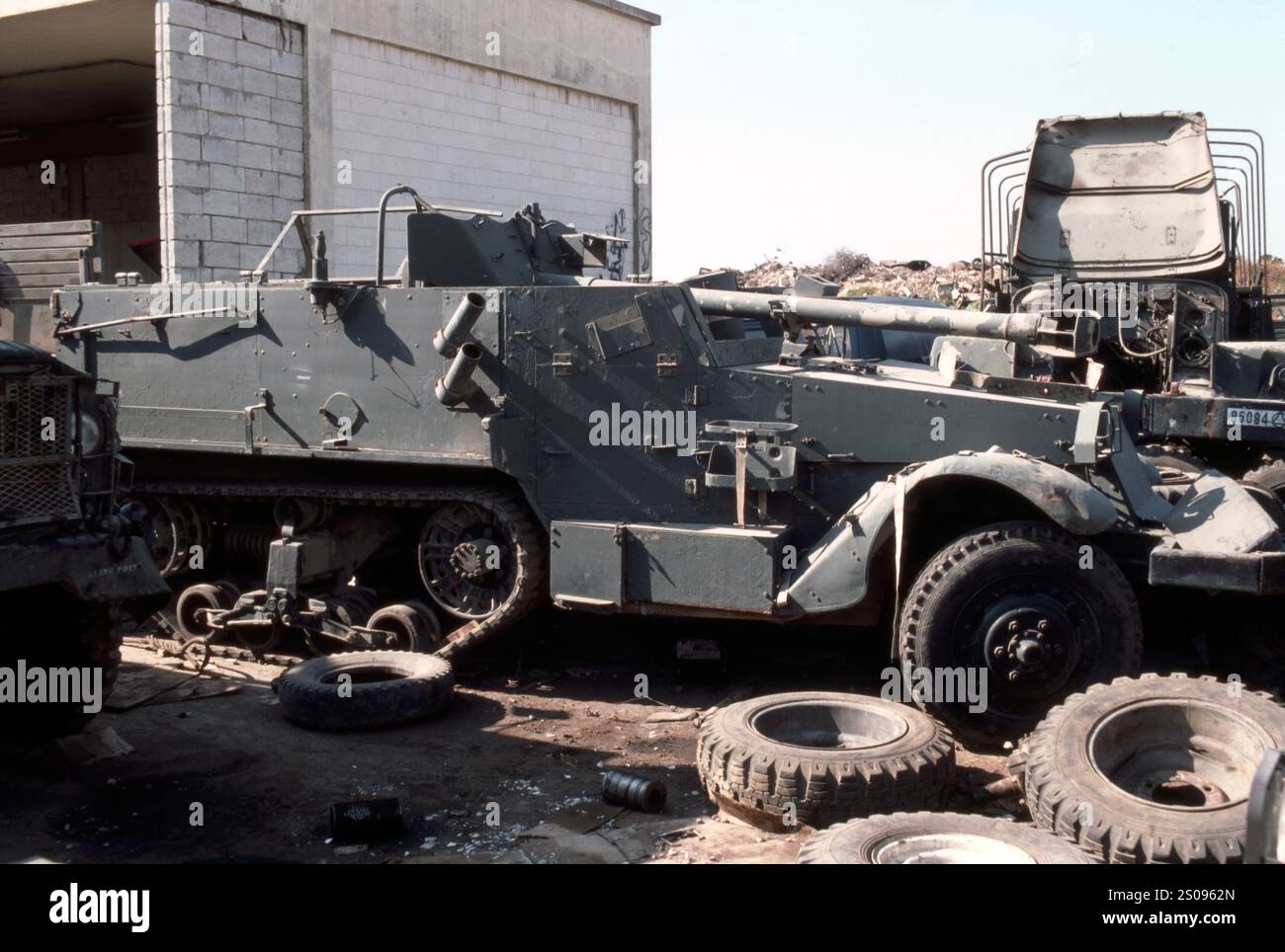 Lebanon War 1982 Beirut / Lebeanonwar 82 Stock Photo - Alamy